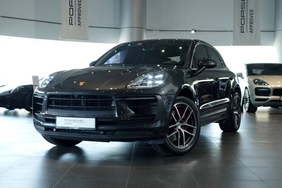 Buy used Porsche Macan S at Porsche Centre Mussafah